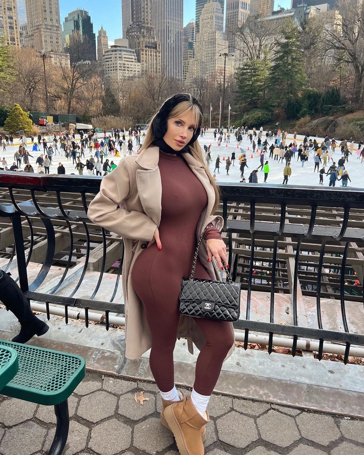 Image of Amanda Lee (I)