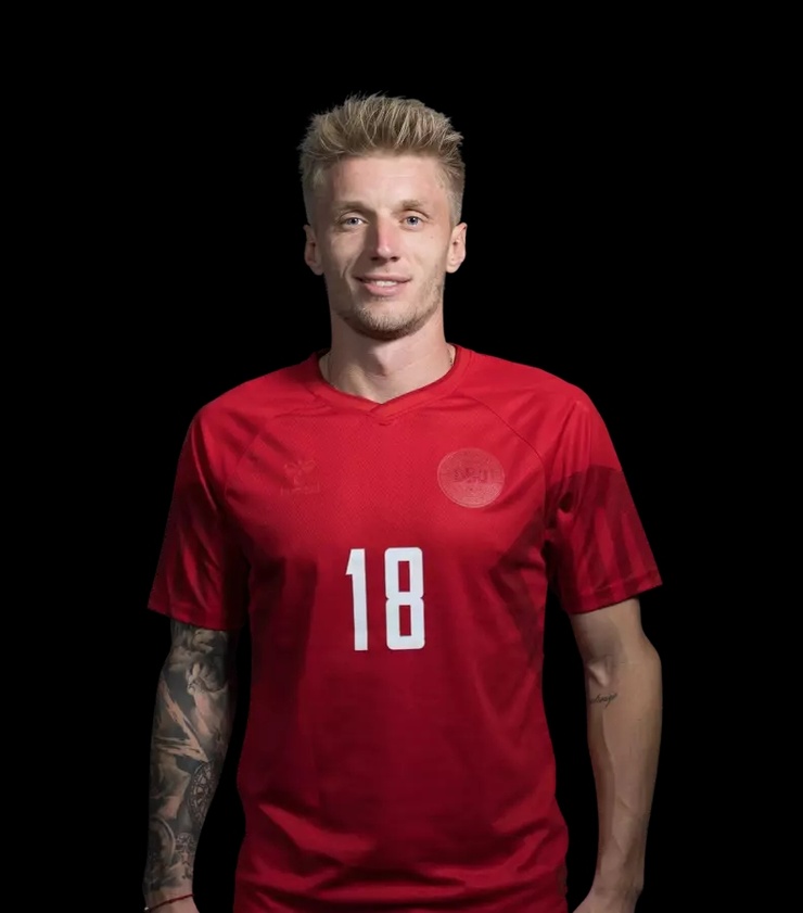 Daniel Wass 2022