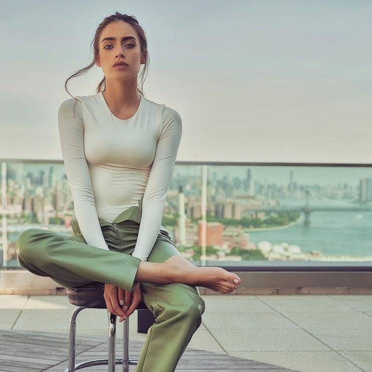 Picture of Laura Archbold