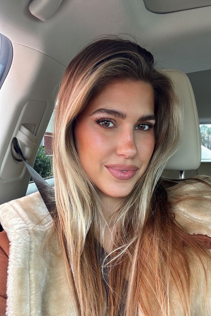 Picture of Kara Del Toro