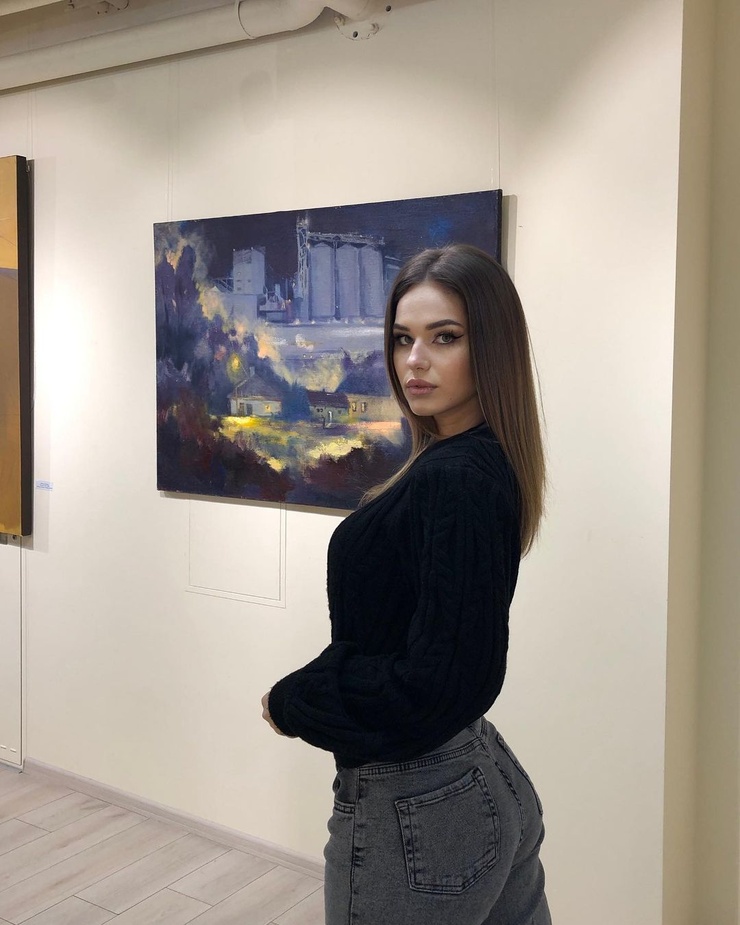 Picture of Kristina Stepanuk