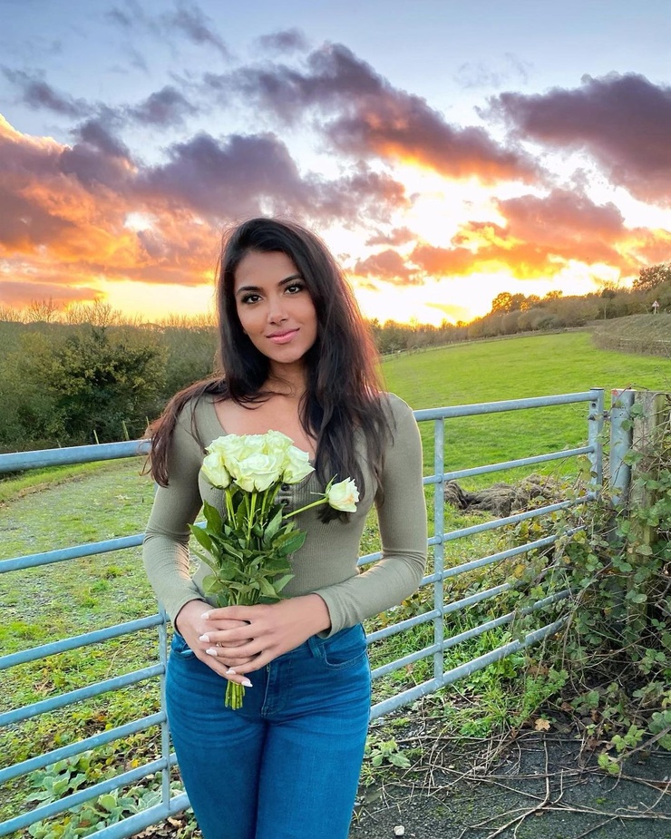 Picture of Chhavi Verg