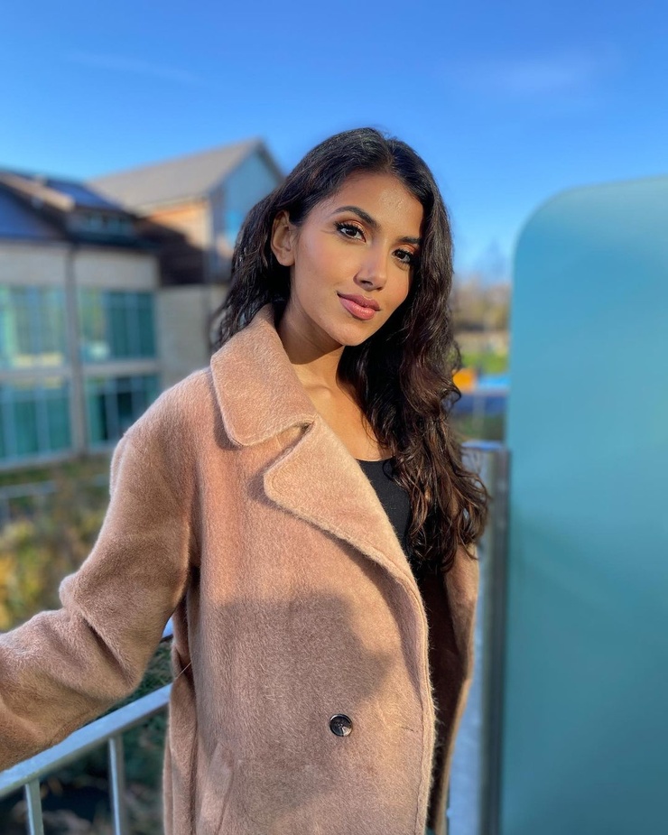 Picture of Chhavi Verg