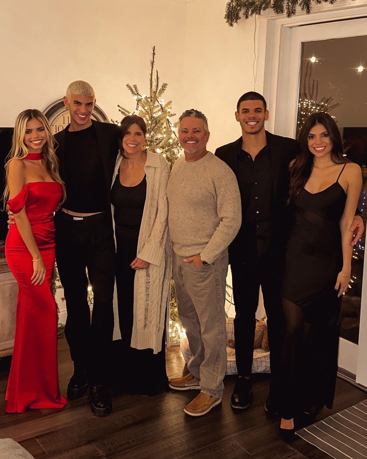 Picture of Alli Martinez