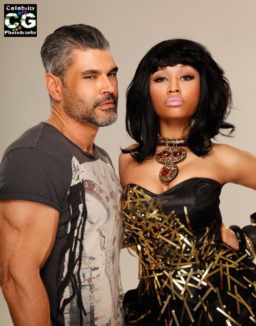 Nicki Poses & Mike Ruiz