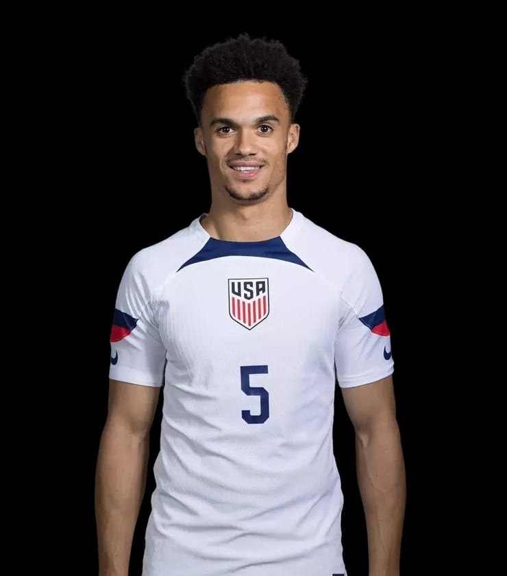 Antonee Robinson 2022