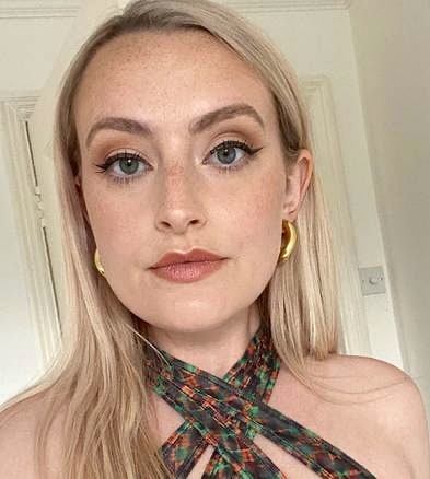 Amelia Dimoldenberg image