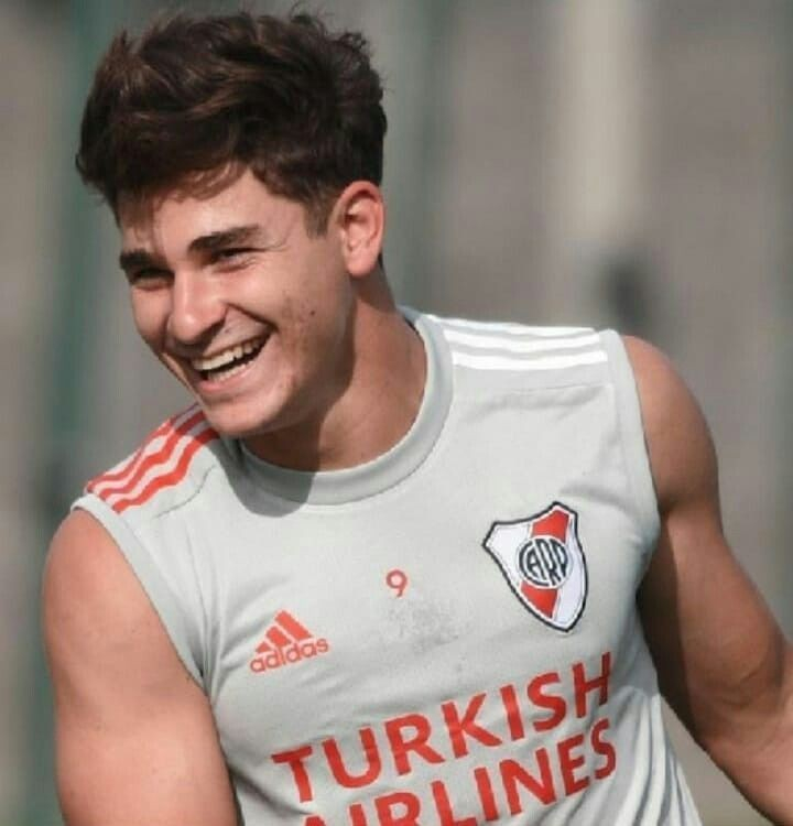 Image of Julián Álvarez