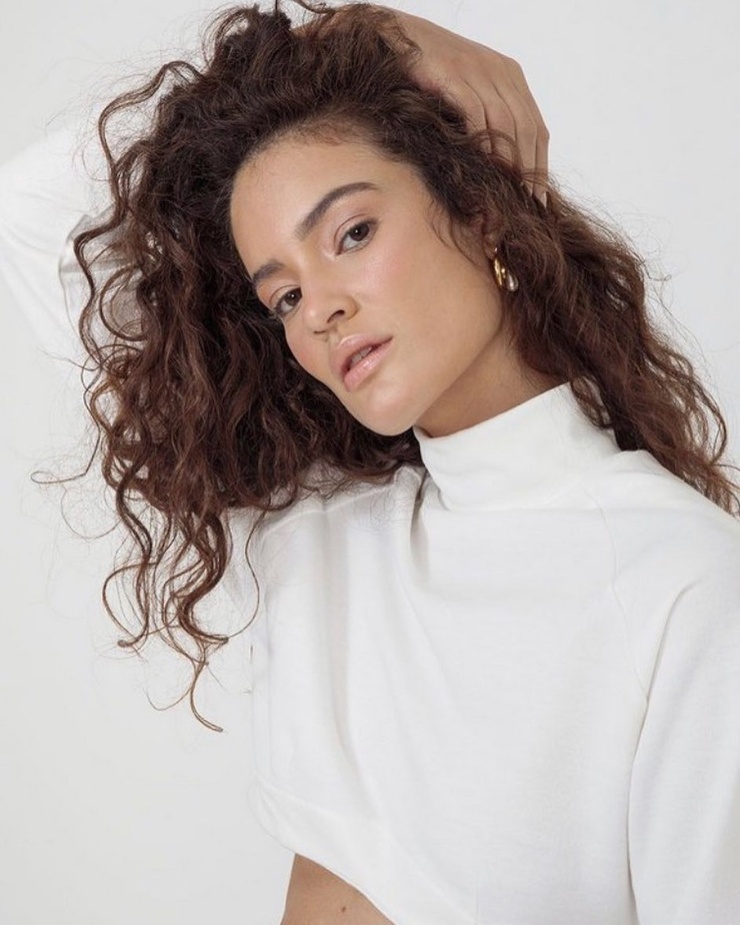 Picture of Aline Sena