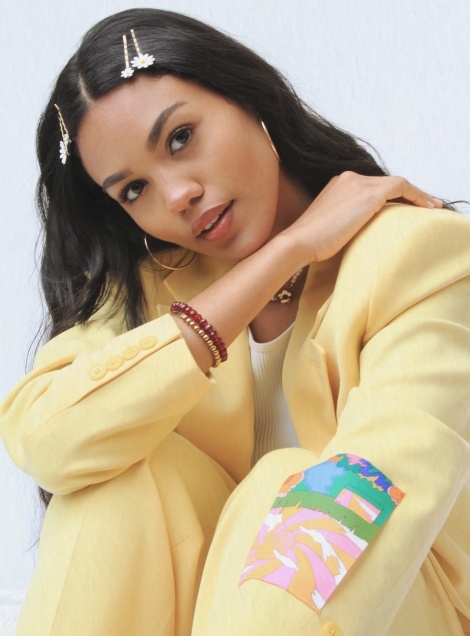 Picture of Paris Phillips