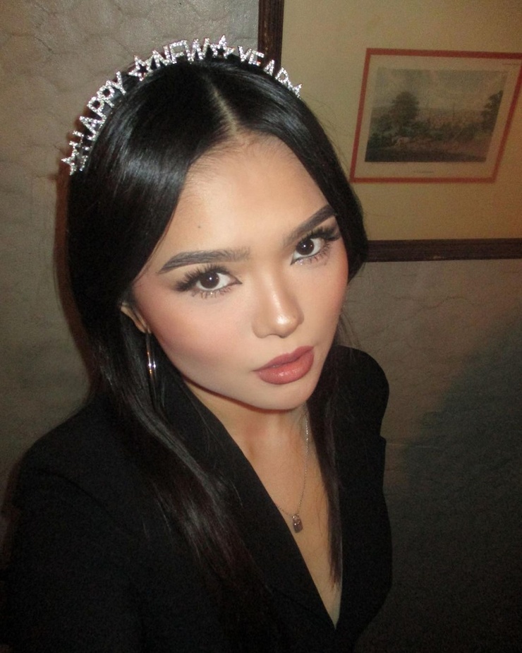 Picture of Lisa Yamada