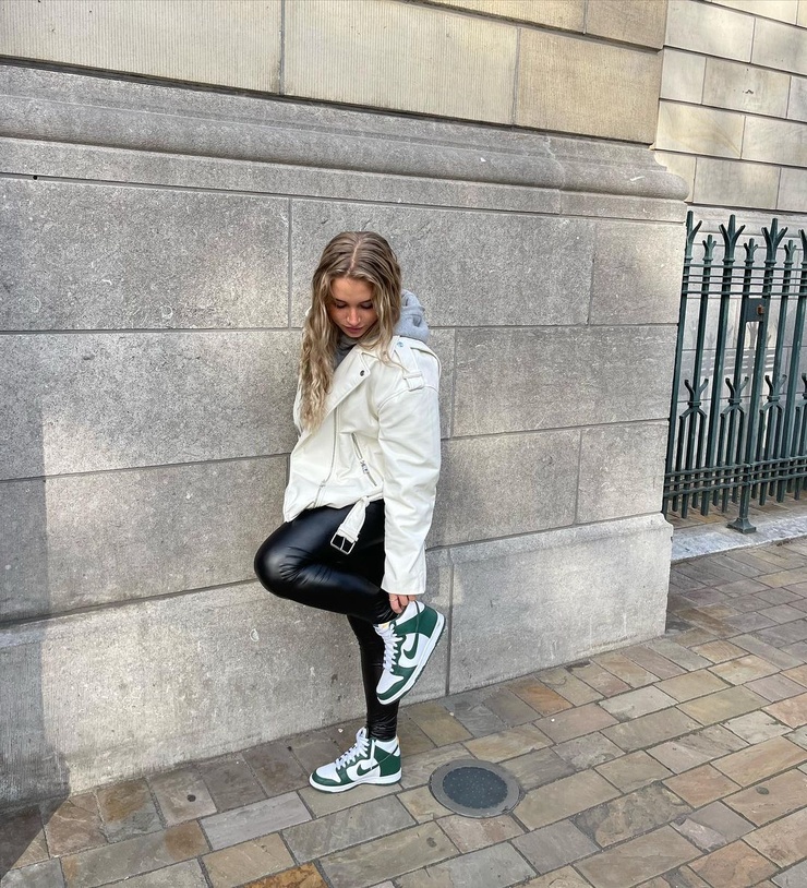 Picture of Naomi Van Eeren