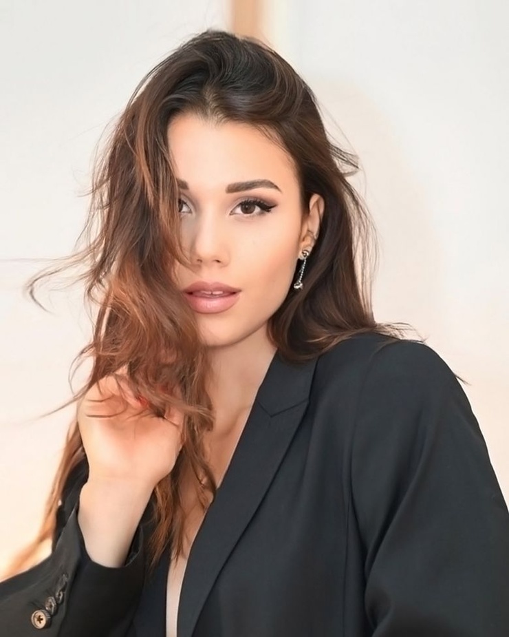 Picture of Julia Magrone