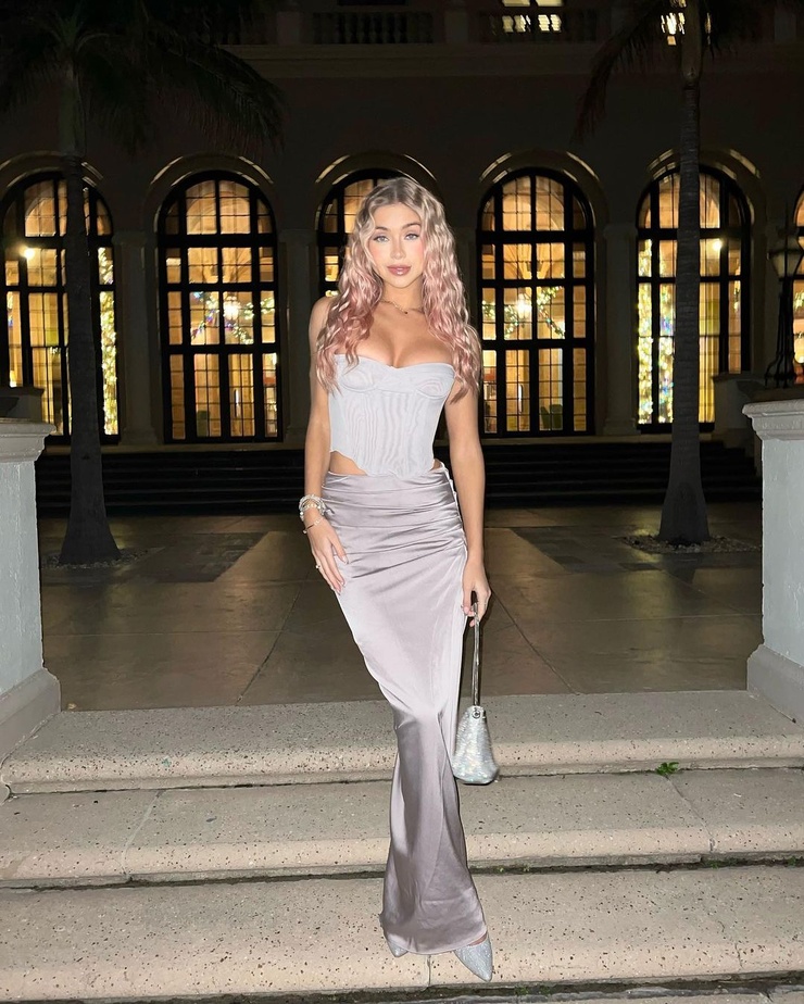 Morgan Avery picture