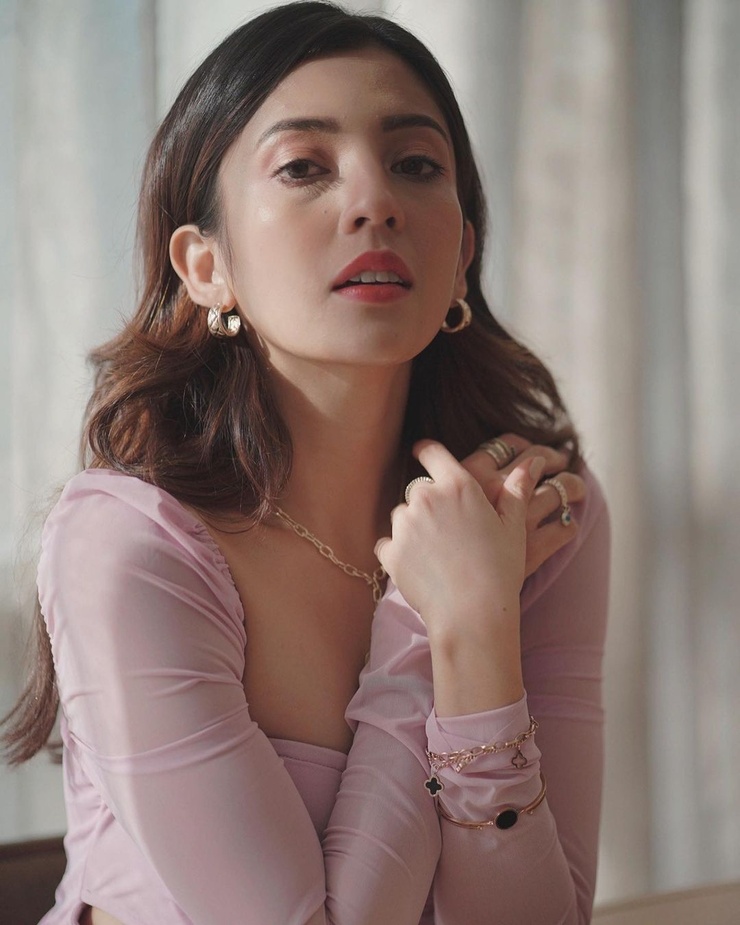 Picture of Barkha Singh