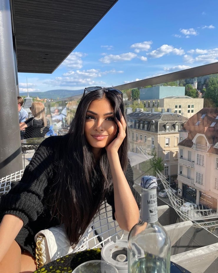 Picture of Alisa Linderer