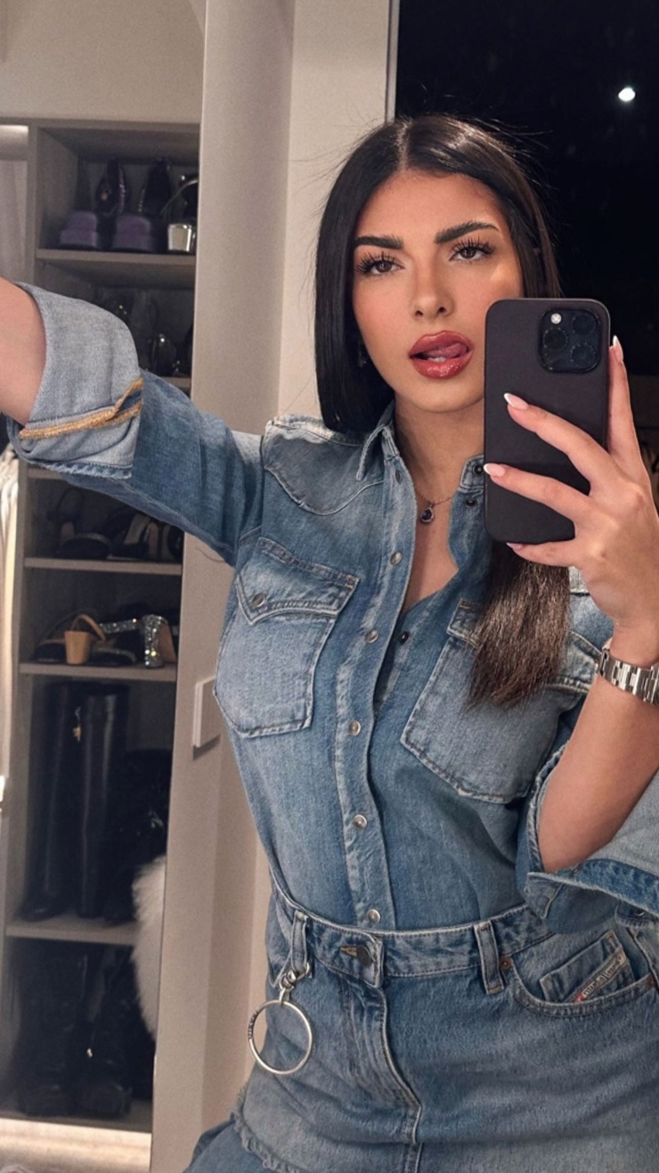 Picture of Elisa Maino