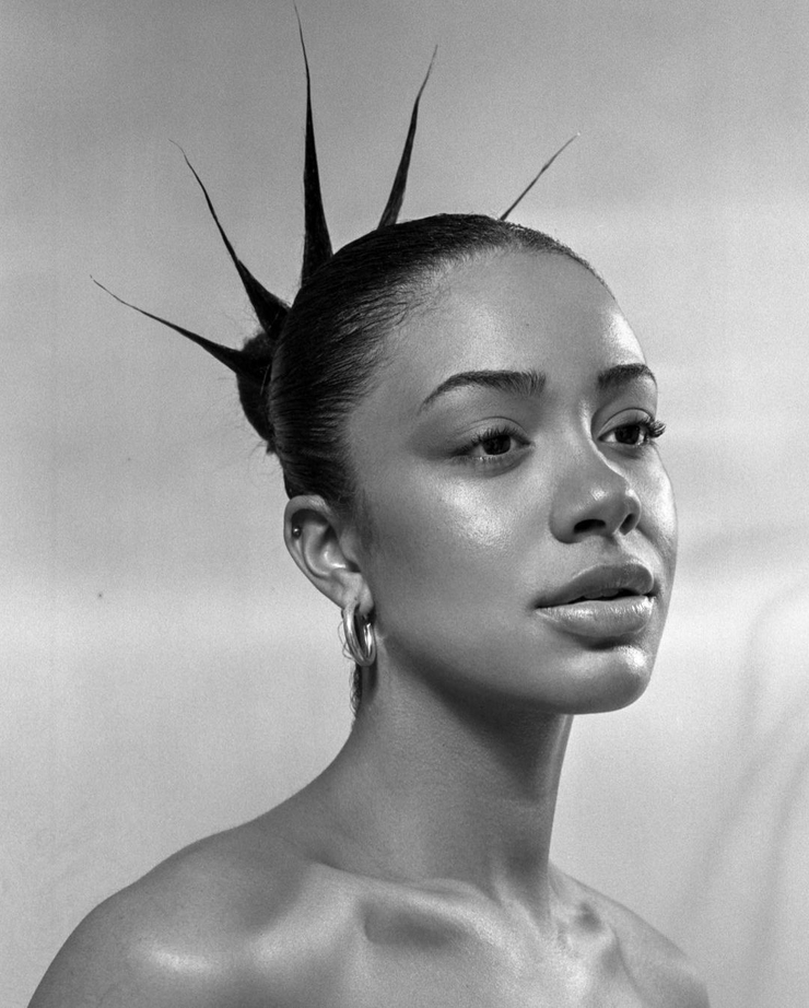 Chloe Warren picture