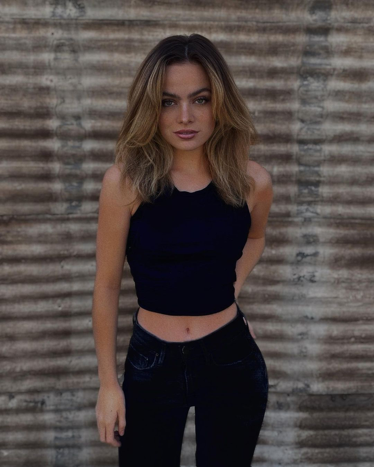 Jazlyn Nicolette Sward image