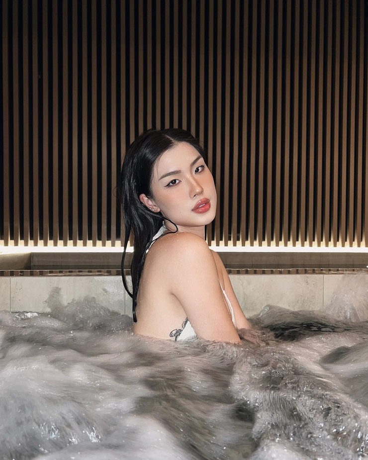 Picture of Nancy Zhang