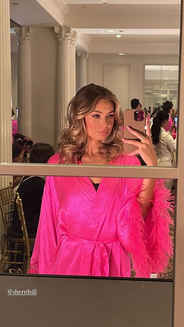 Picture of Elizabeth Jamrozy