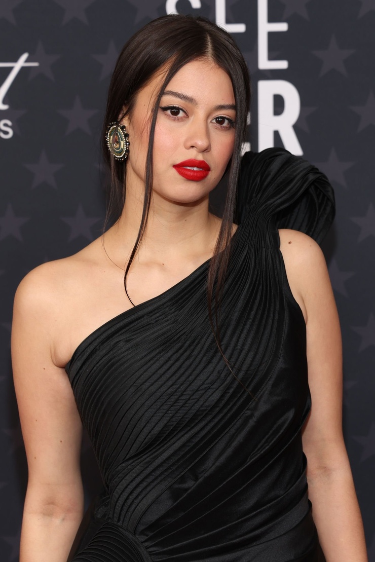 Amber Midthunder image