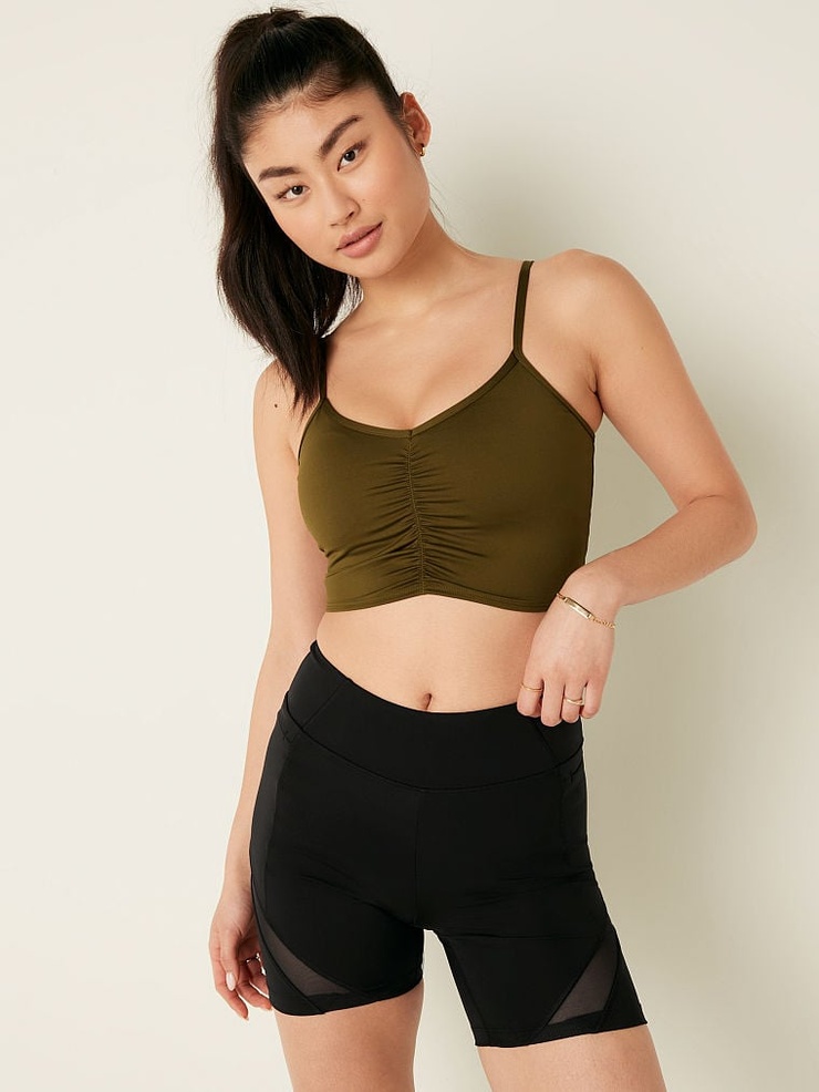 Gloria Tang Model Image