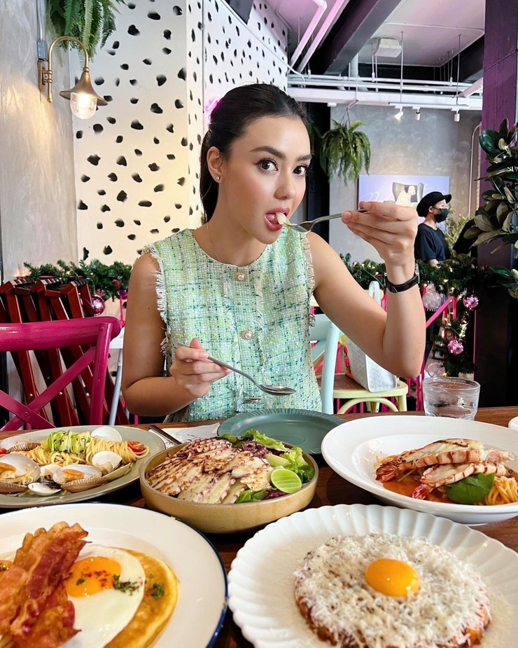 Picture of Amanda Obdam