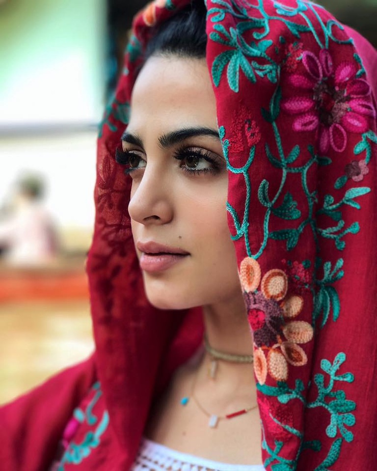 Picture of Emeraude Toubia