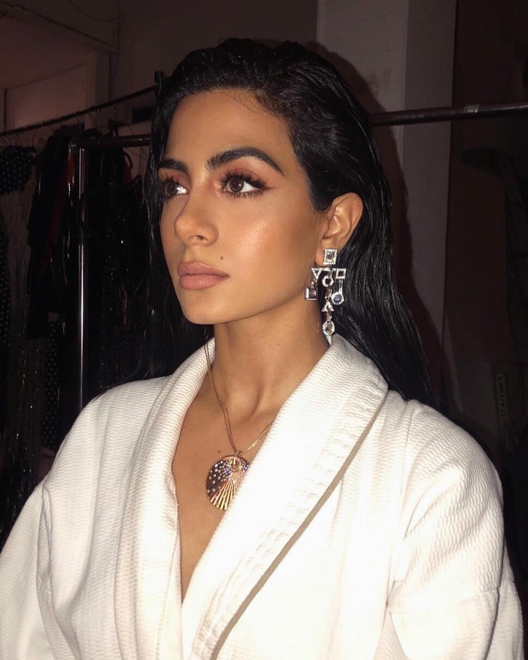 Image of Emeraude Toubia