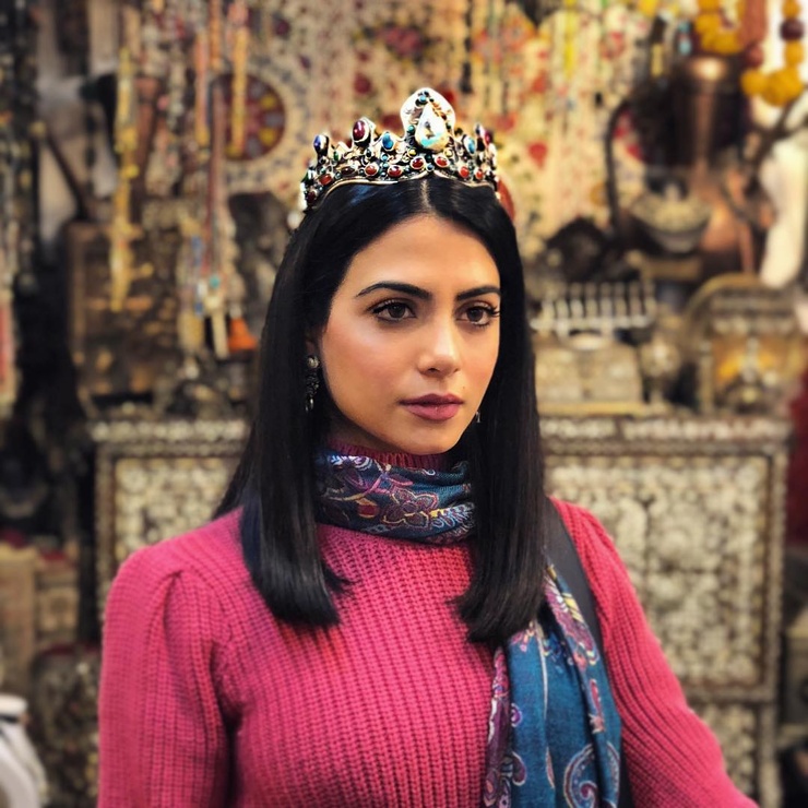 Picture of Emeraude Toubia