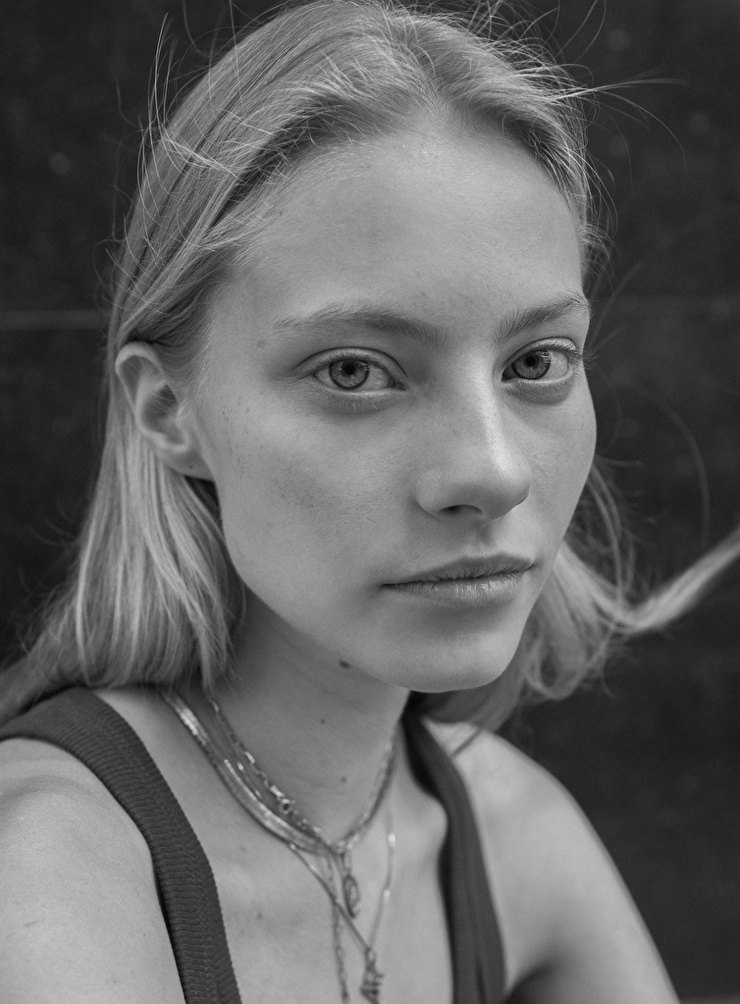 Picture of Annie Arnander