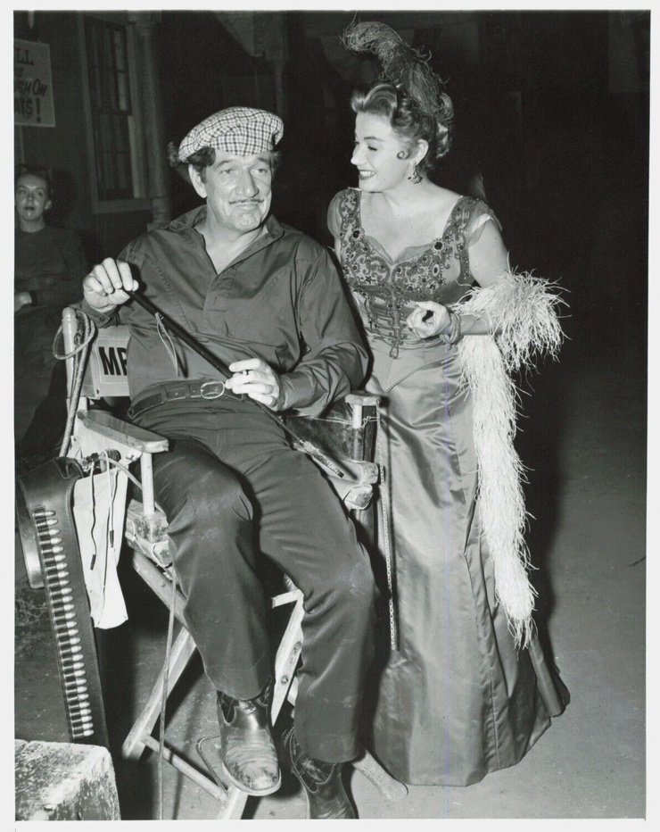 Richard Boone, Rita Lynn