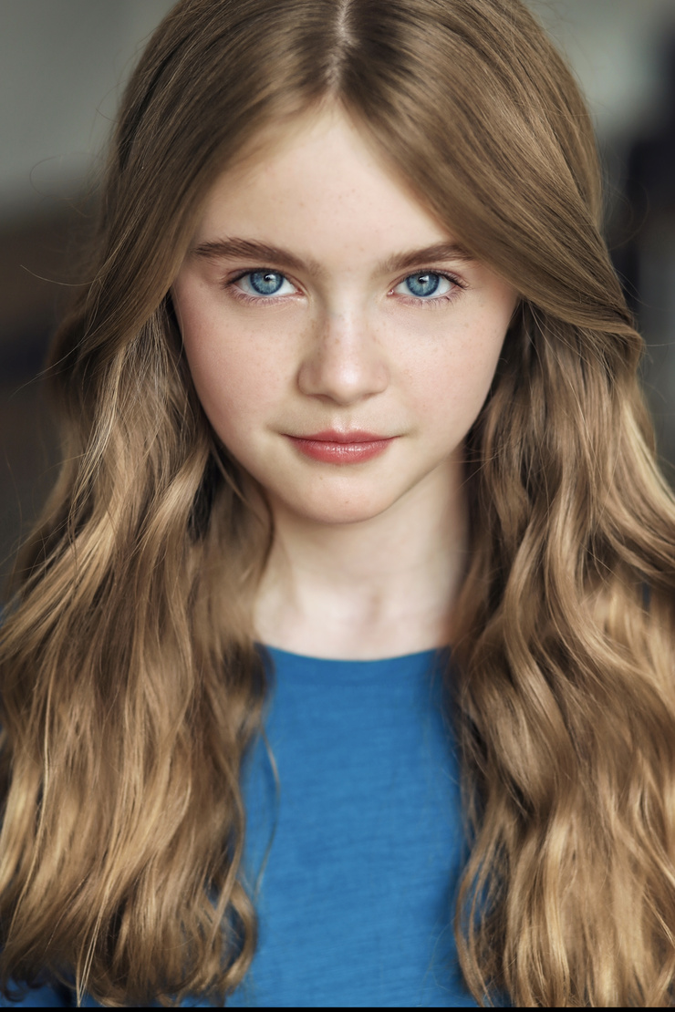 Anabelle Holloway image