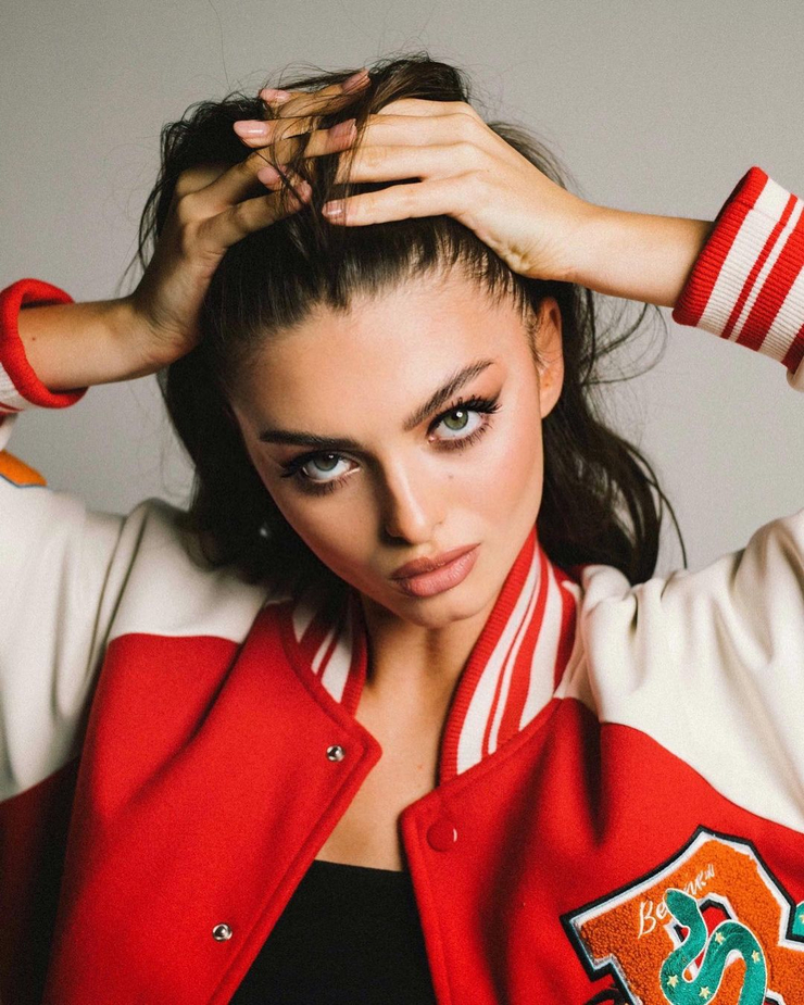 Picture of Eliza Beth Zelenskaya