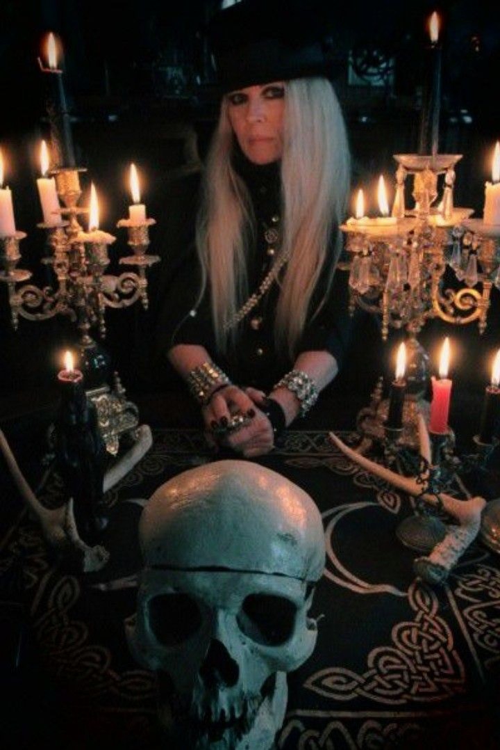 Jinx Dawson of Coven