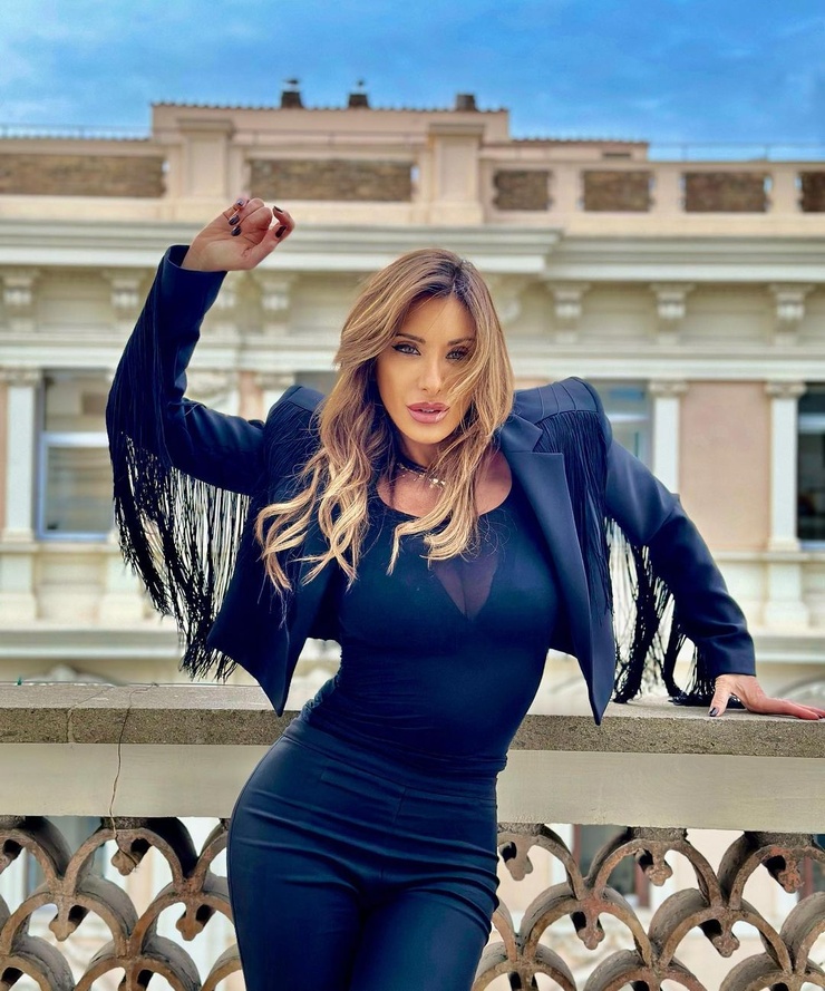 Picture of Sabrina Salerno