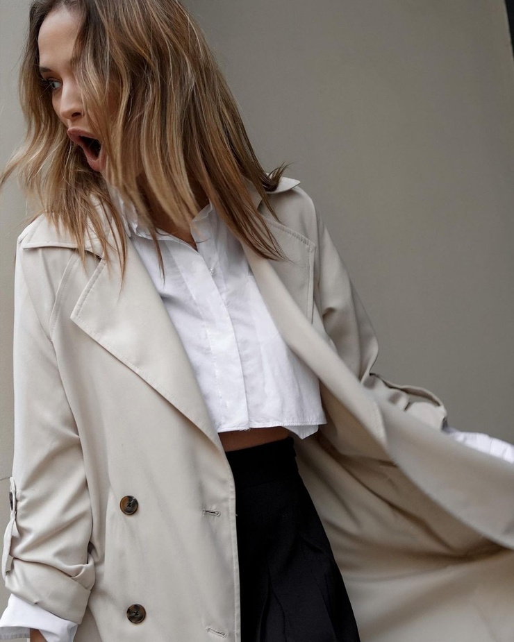 Picture of Agathe Teyssier (model)