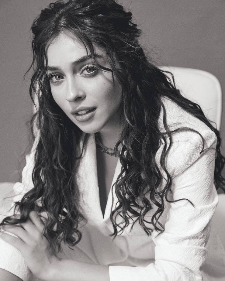 Picture of Cemre Baysel