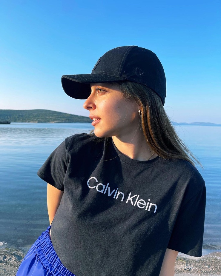 Picture of Cemre Baysel