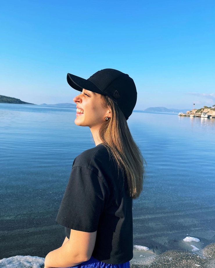 Picture of Cemre Baysel