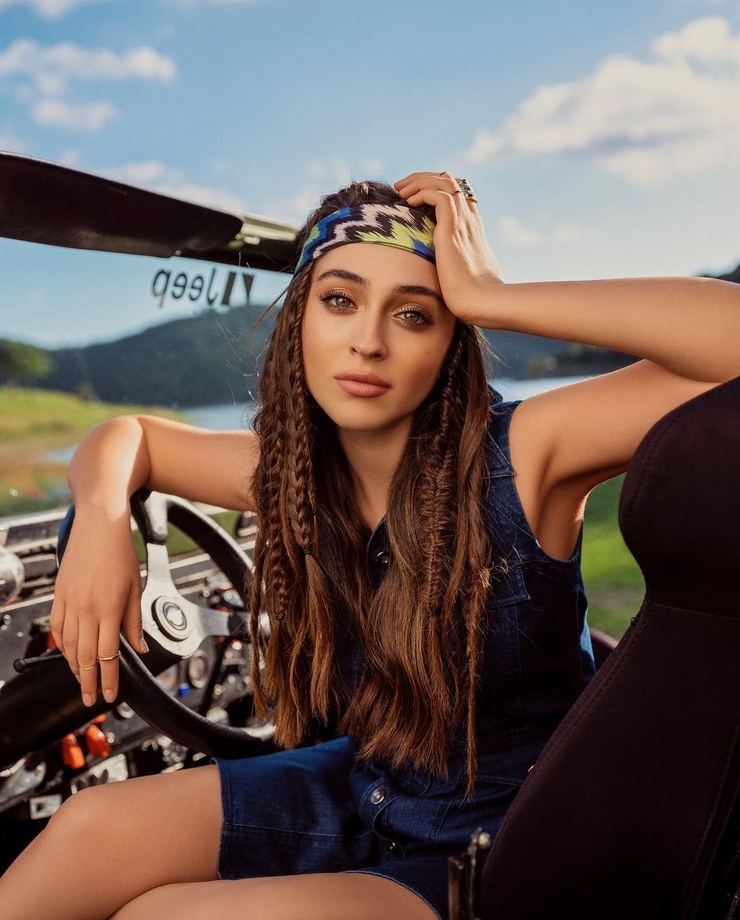 Image of Cemre Baysel