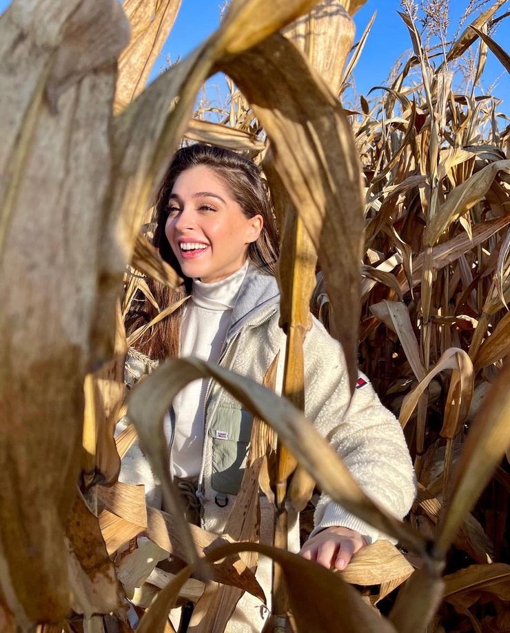 Picture of Cemre Baysel