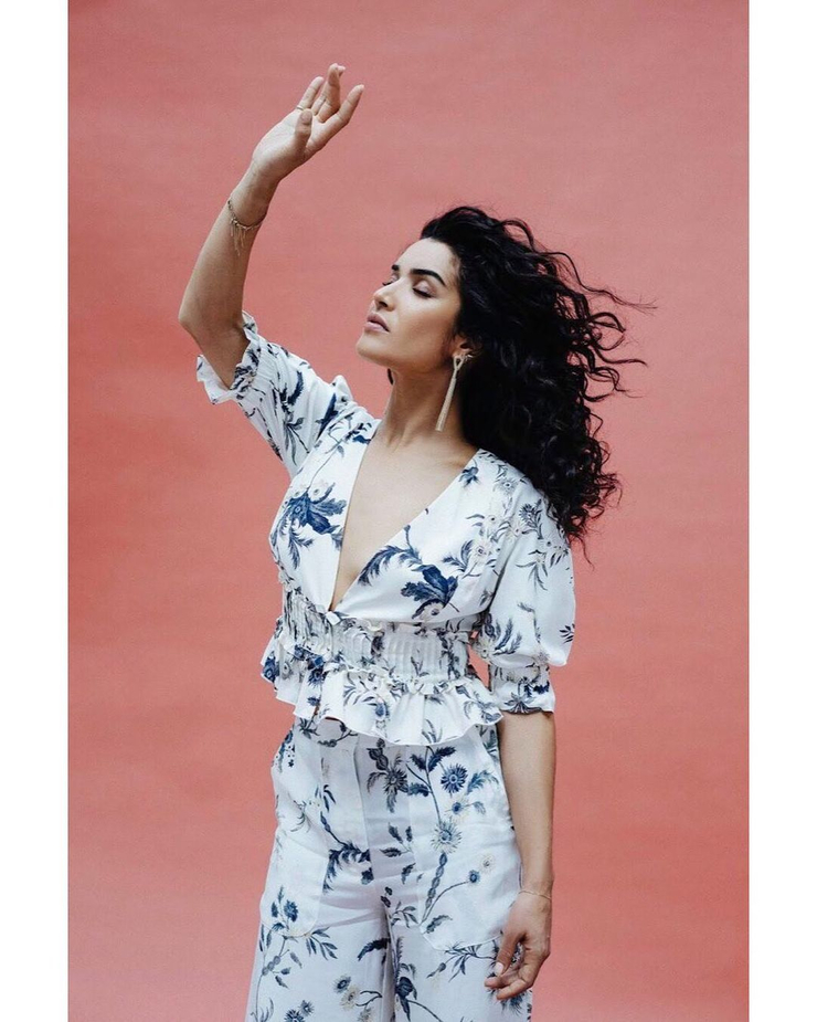 Picture of Sabrina Ouazani