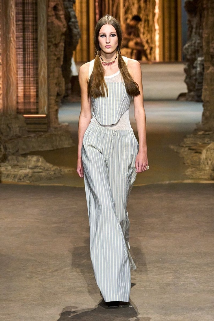 Emily Bennett (model) image