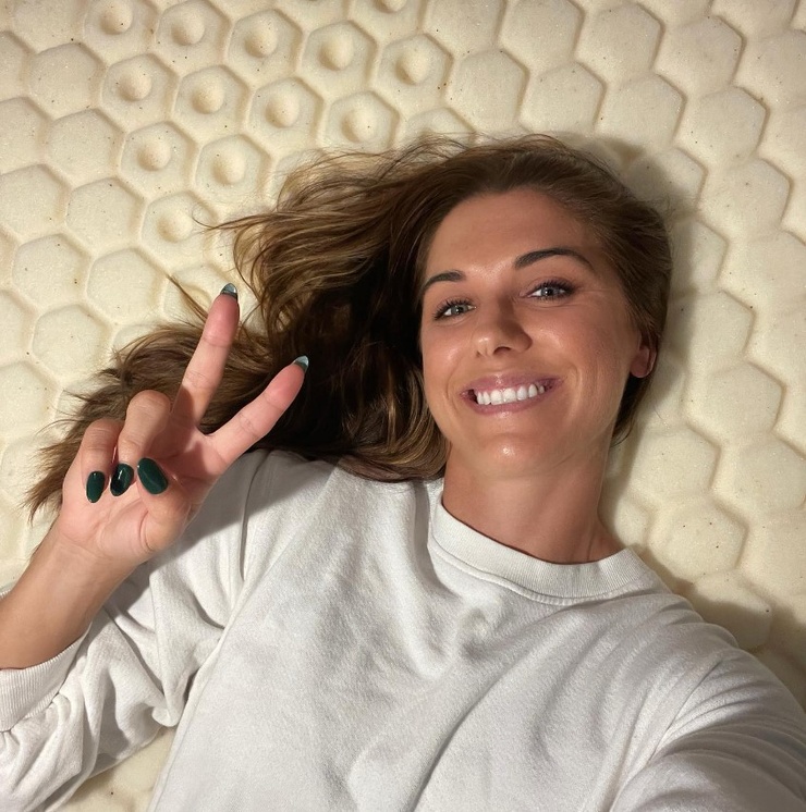 Alex Morgan image