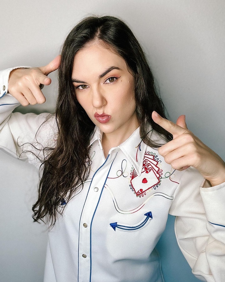 Listal - List the stuff you love! Movies, TV, music, games and books