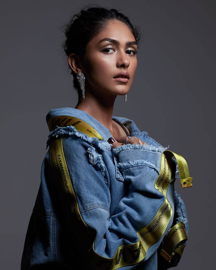 Picture of Mrunal Thakur