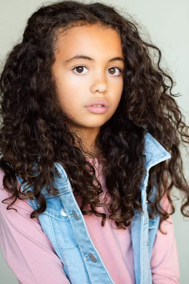Apollonia Pratt picture