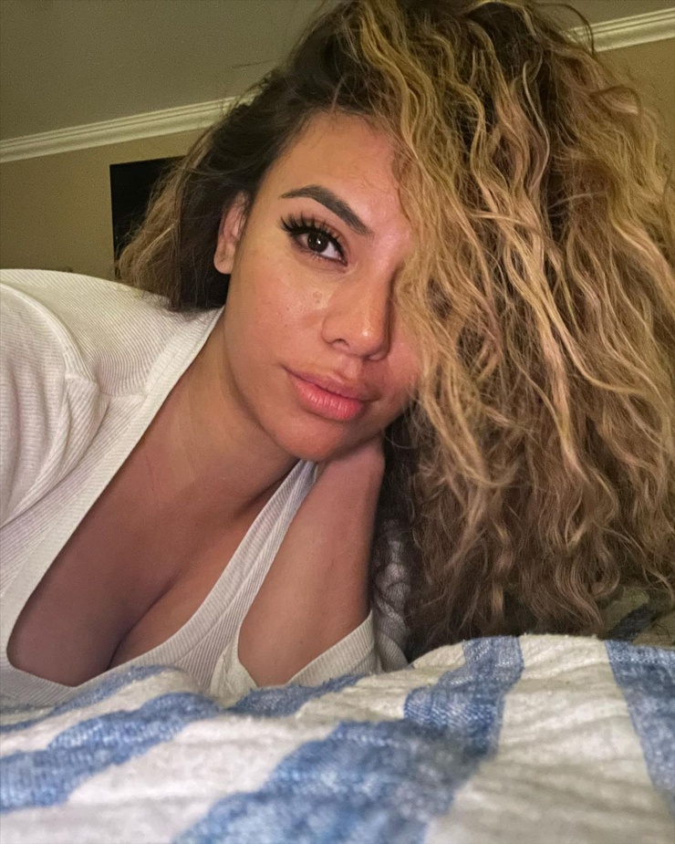 Picture of Dinah Jane Hansen